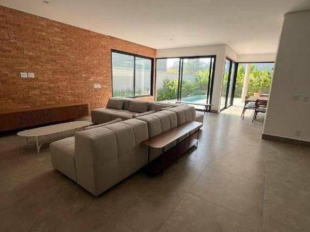 Casa, 321 m² venda por R$ 3.000.000,00 ou aluguel por R$ 15.000,01/mês Condomínio Villas do Golf