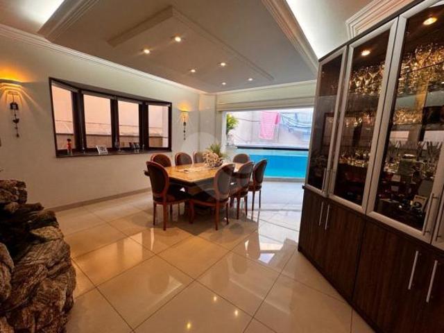 Casa à Venda 323 m² no Residencial Chácara Francesa 4 suítes 6 vagas 4 salas