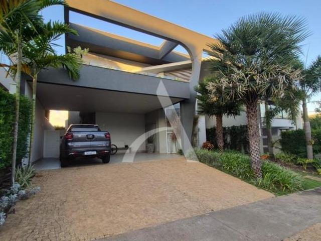 Casa a venda, 335m², 3 suítes e Home Tv Parque dos Alecrins