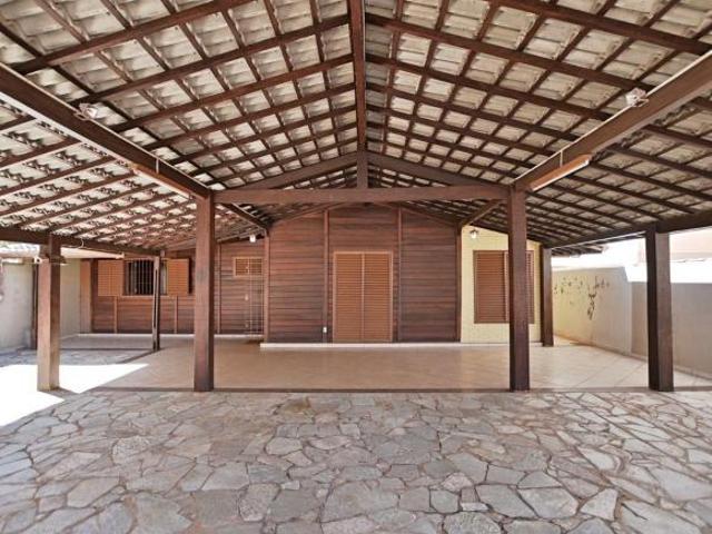 Casa à venda, 336 m² por R$ 1.200.000 ACEITA FINANCIAMENTO Setor de Habitações Individuais Sul Br