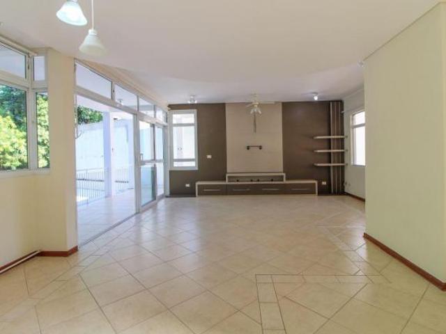 Casa à Venda 350 m² 4 quartos, 4 banheiros R$ 1.430.000 Condomínio Village Saint Claire Sorocaba/SP