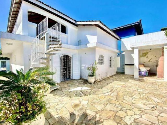 Casa com 3 dormitórios à venda, 360 m² por R$ 770.000,00 Praia de Pernambuco Guarujá/SP