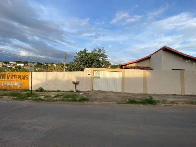 Casa à Venda | 360m² de Terreno