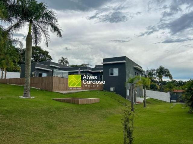 Casa à venda, 370 m² por R$ 945.000,00 Collinas de Porangaba Porangaba/SP
