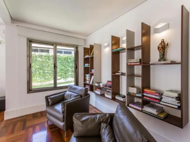 Casa a venda 388m² em São Paulo na Vila Tramontano próximo a Avenida Morumbi