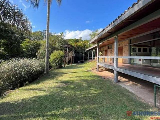 Casa com 5 dormitórios à venda, 382 m² por R$ 2.350.000,00 Chácaras do Peroba Jandira/SP