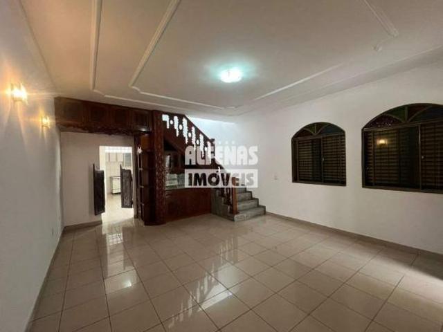 Casa à venda 7 quartos no Bairro Novo Eldorado