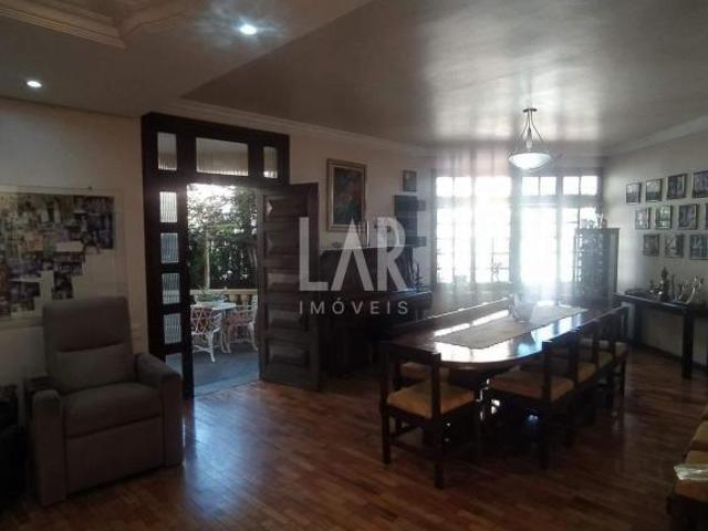 Casa à venda, 7 quartos, 2 suítes, 3 vagas, Nova Suíssa Belo Horizonte/MG