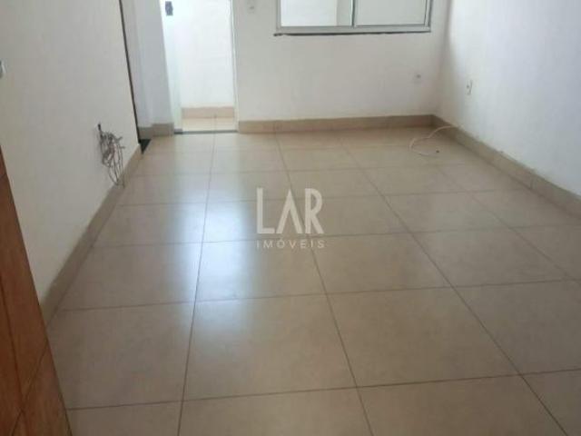 Casa à venda, 7 quartos, 3 suítes, 2 vagas, Sagrada Família Belo Horizonte/MG