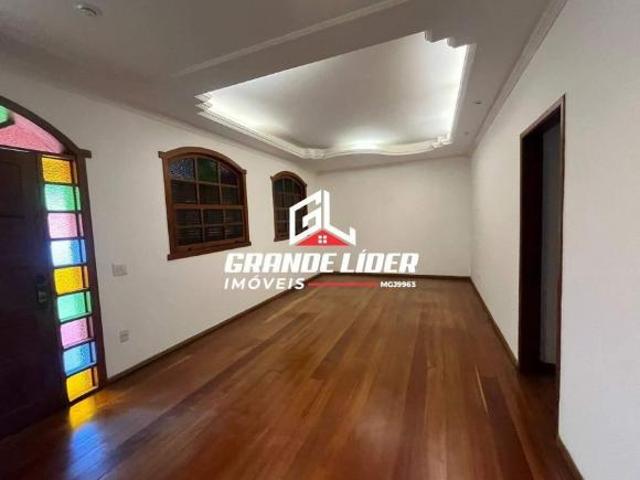 Casa à venda, 7 quartos, 3 suítes, 4 vagas, Novo Eldorado Contagem/MG