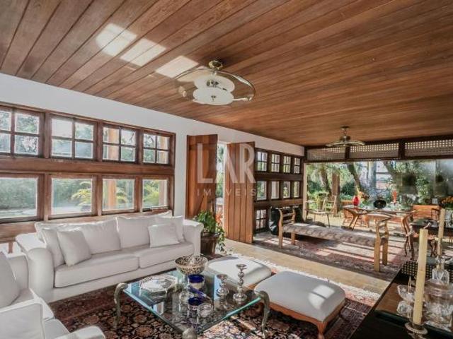 Casa à venda, 7 quartos, 3 suítes, 8 vagas, São Luiz Belo Horizonte/MG