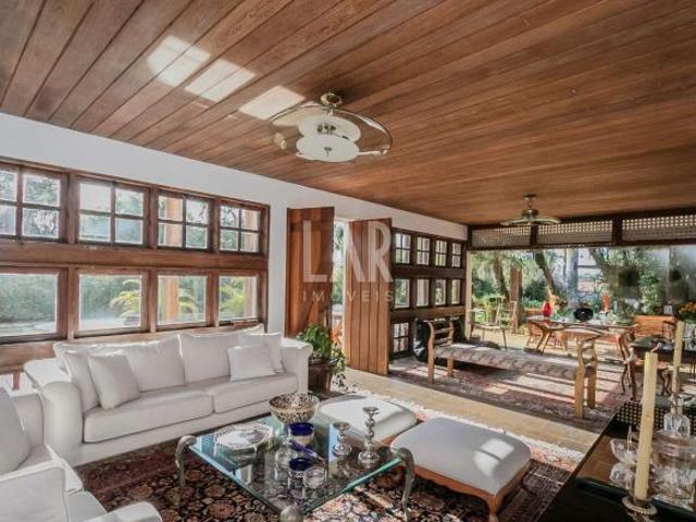 Casa à venda, 7 quartos, 3 suítes, 8 vagas, São Luiz Belo Horizonte/MG