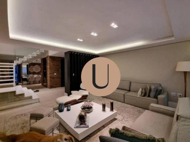 Casa à venda, 415 m² 4 suítes 4 vagas Jardim Paulista