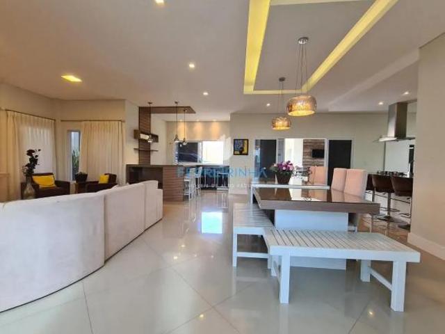 Casa com 4 Suites, 430 m² à venda por R$ 3.950.000,00 e aluguel por R$ 18.000/ m