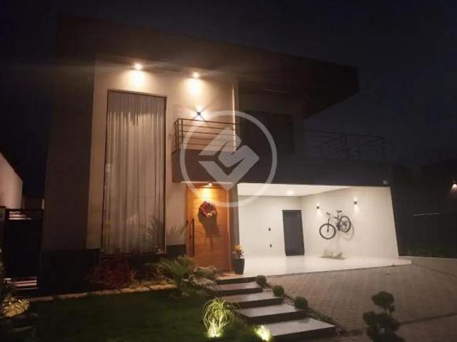 Casa à Venda 4 Dormitórios 1 Suíte no Condomínio Residencial Ouroville em Taubaté R$ 1.750.000,00
