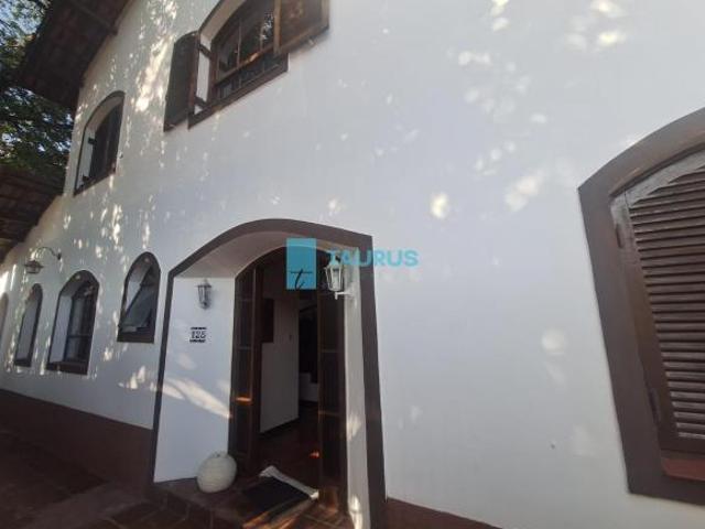 Casa à venda, 4 dormitórios, 2 vagas, 220m², Brooklin
