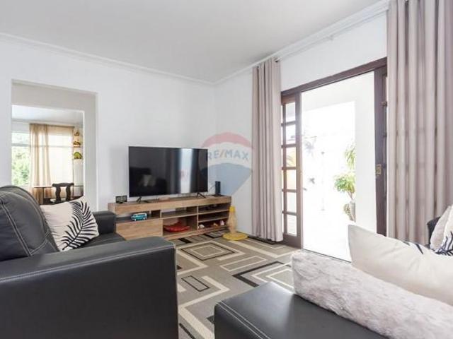 Casa à venda 4 quartos no Novo Mundo