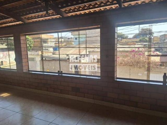 Casa à venda 4 quartos no Bairro BAIRRO JK