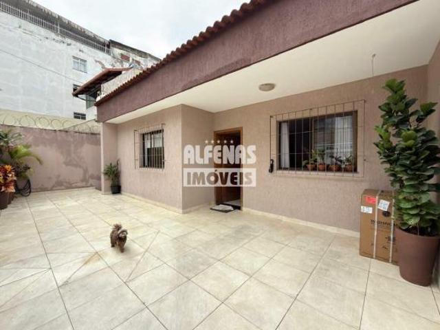Casa à venda 4 quartos no Bairro Eldorado