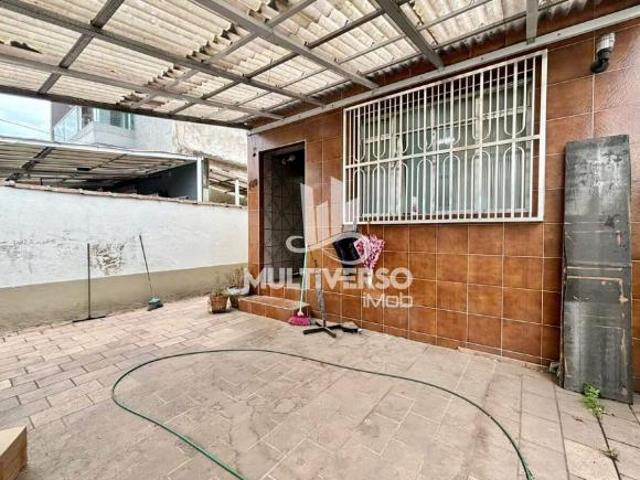 Casa à venda, 4 quartos no bairro Estuário em Santos