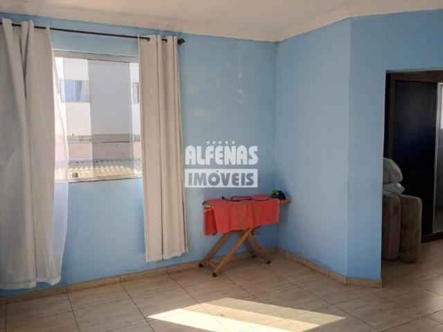 Casa à venda 4 quartos no Bairro EUROPA