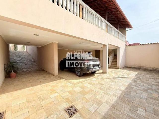 Casa à venda 4 quartos no Bairro JADIM VERA CRUZ
