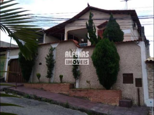Casa à venda 4 quartos no Bairro PARQUE DAS ACACIAS