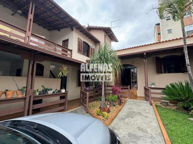 Casa à venda 4 quartos no Bairro RIACHO DAS PEDRAS