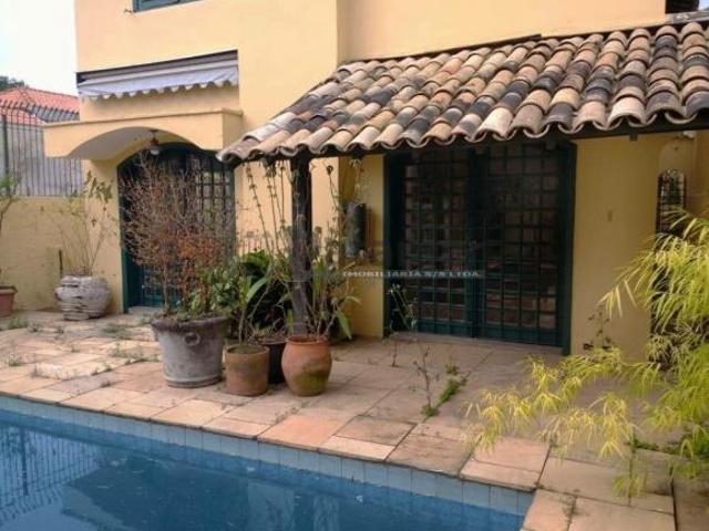 Casa à venda 4 quartos no Jardim Leonor