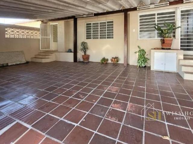 Casa à venda 4 quartos no Jardim Leonor em Campinas