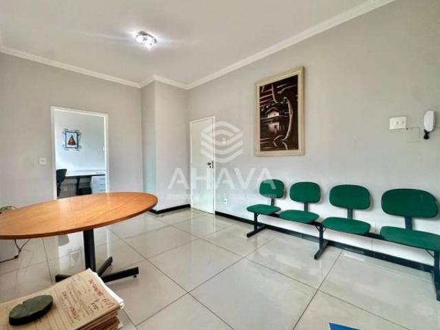 Casa à venda, 4 quartos sendo 1 suíte 4 vagas, 500m², São Francisco Belo Horizonte/MG