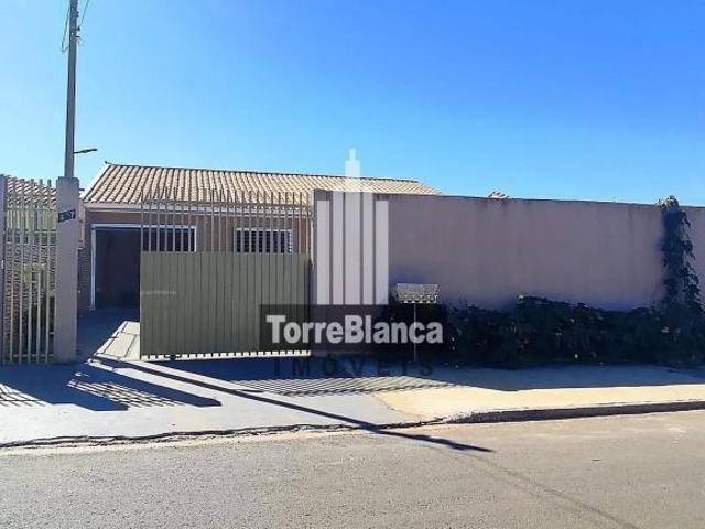 Casa à Venda, 4 Quartos sendo 1 Suíte, Esquina, com Churrasqueira e 3 Vagas de Garagem