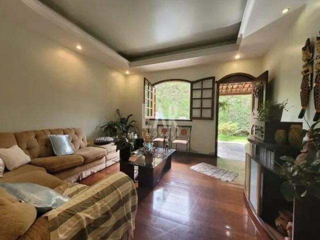 Casa à venda, 4 quartos, 1 suíte, 3 vagas, Jardim Montanhês Belo Horizonte/MG