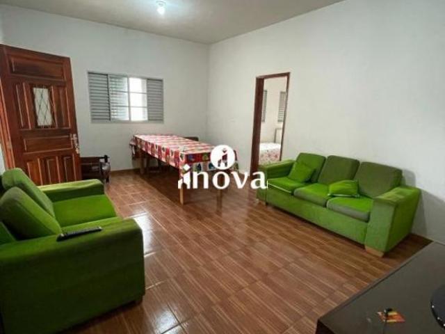 Casa à venda, 4 quartos, 1 suíte, 1 vaga, Centro Uberaba/MG