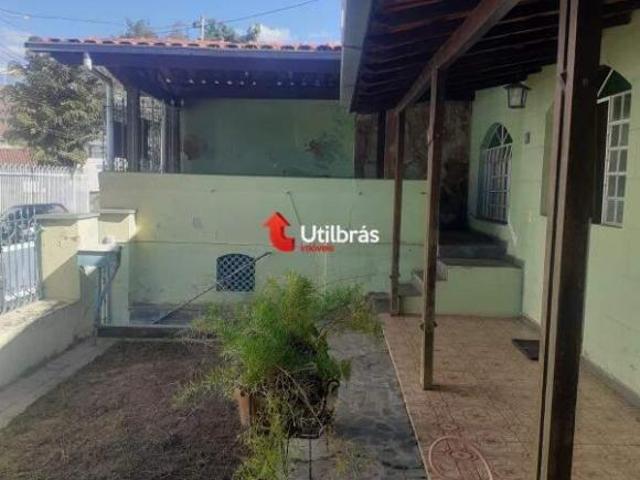 Casa à venda, 4 quartos, 1 suíte, 1 vaga, Sagrada Família Belo Horizonte/MG