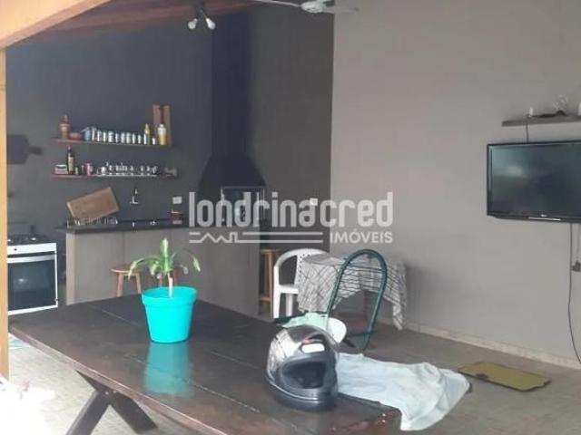 Casa à venda 4 Quartos, 1 Suite, 2 Vagas, 250M², Jatobá, Londrina PR
