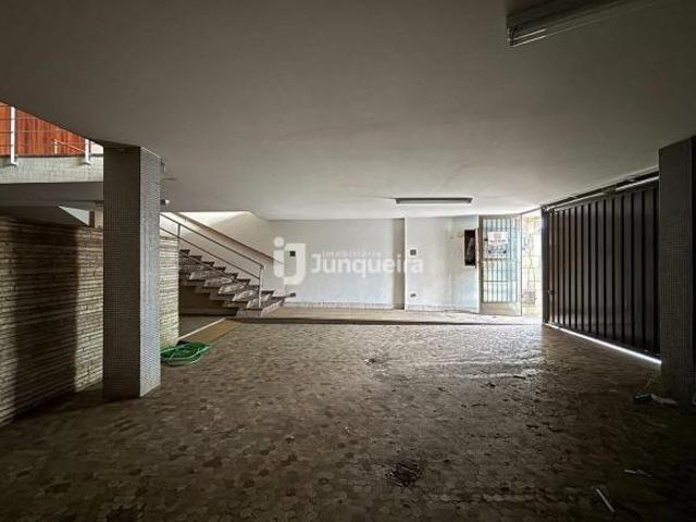 Casa à venda, 4 quartos, 1 suíte, 2 vagas, Centro Piracicaba/SP