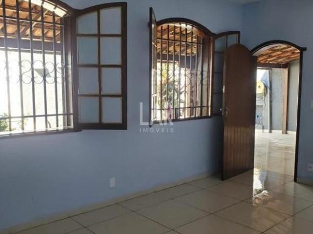 Casa à venda, 4 quartos, 1 suíte, 2 vagas, Pirajá Belo Horizonte/MG