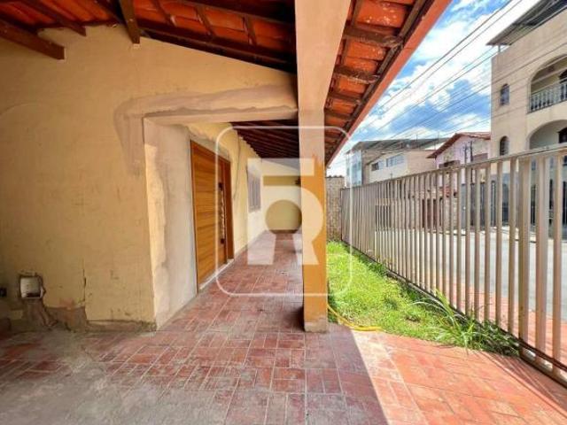 Casa à venda, 4 quartos, 1 suíte, 2 vagas, Queluz Conselheiro Lafaiete/MG
