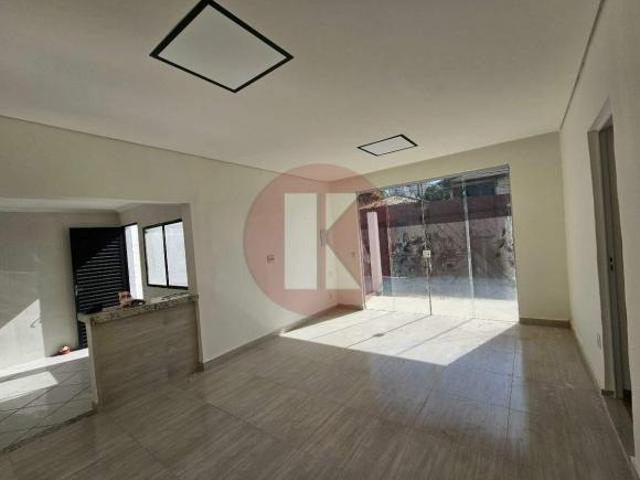 Casa à venda, 4 quartos, 1 suíte, 2 vagas, Santa Mônica Belo Horizonte/MG
