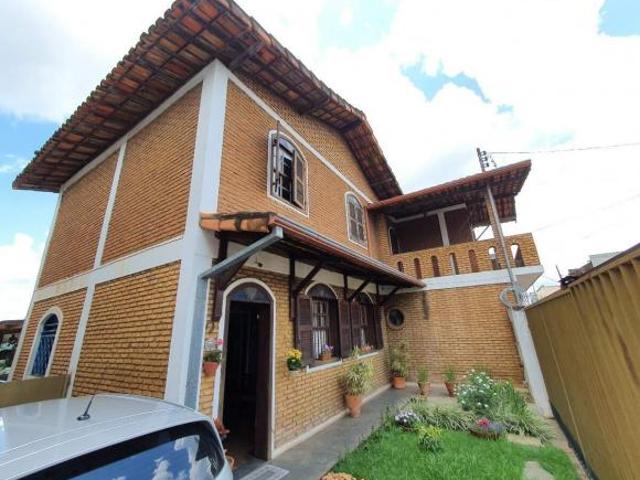 Casa à venda, 4 quartos, 1 suíte, 4 vagas, Centro Matozinhos/MG