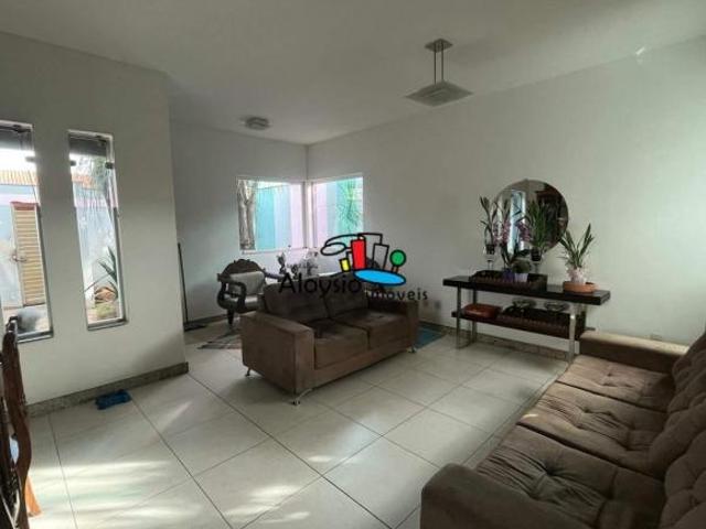 Casa à venda, 4 quartos, 1 suíte, 4 vagas, Esperança Sete Lagoas/MG