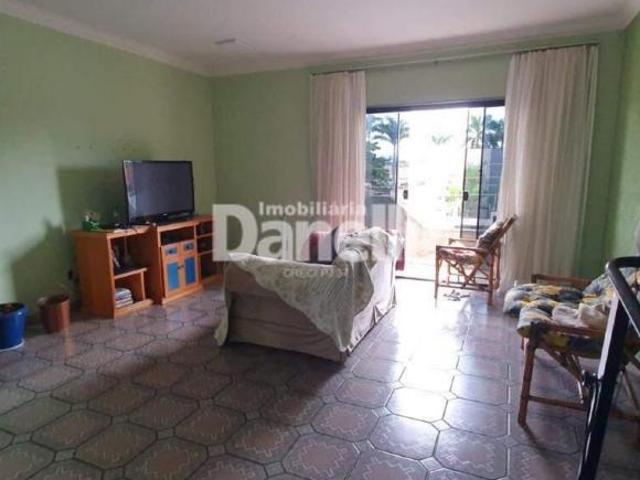 Casa à venda, 4 quartos, 1 suíte, 5 vagas, Vila Nogueira Taubaté/SP