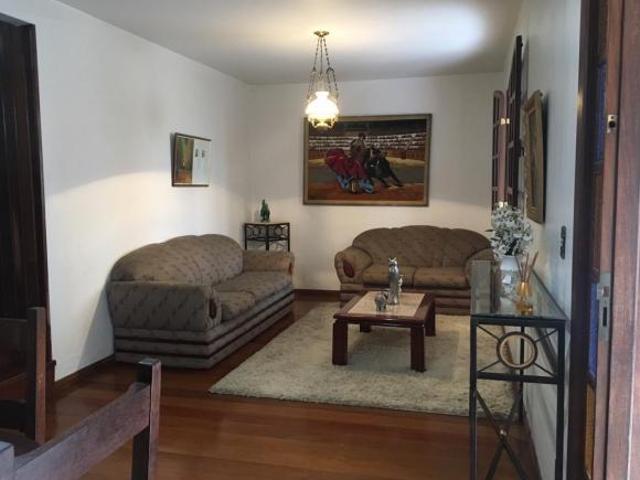Casa à venda, 4 quartos, 1 suíte, 5 vagas, Conjunto Califórnia Belo Horizonte/MG