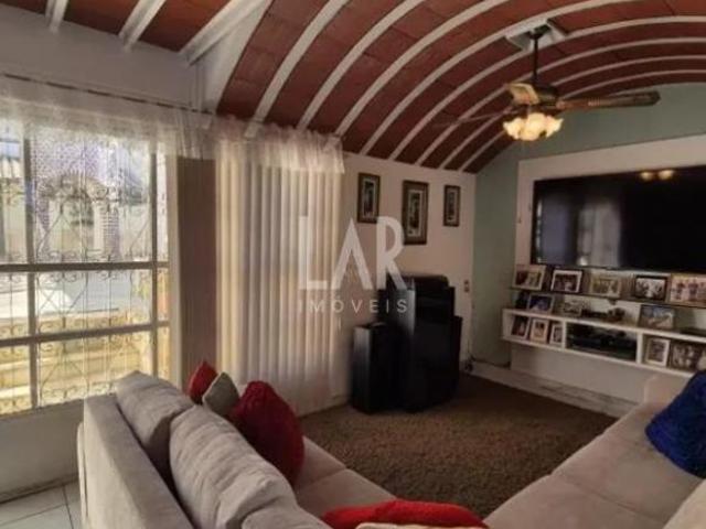 Casa à venda, 4 quartos, 1 suíte, 6 vagas, São Luiz Belo Horizonte/MG