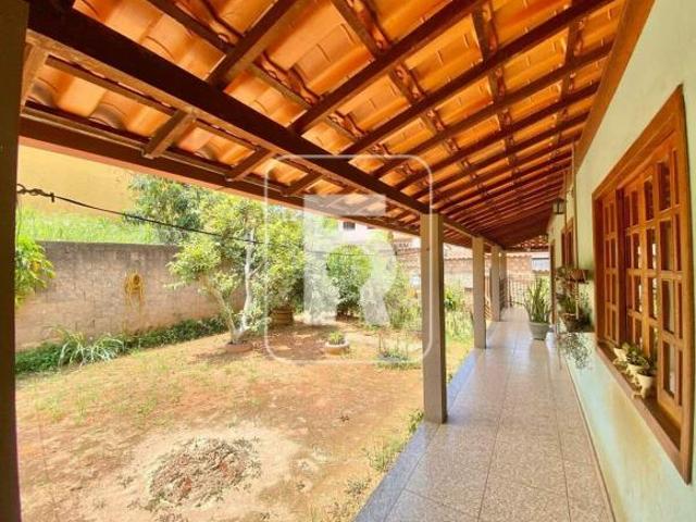 Casa à venda, 4 quartos, 1 suíte, 8 vagas, Carijós Conselheiro Lafaiete/MG