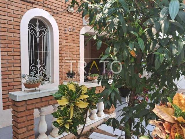 Casa à Venda 4 Quartos 250m2 no Jardim Carlos Lourenço em Campinas