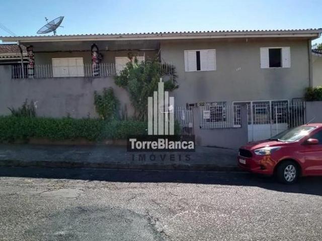 Casa à Venda 4 Quartos, 2 Salas, Área de Lazer com Churrasqueira, Próxima à Rodoviária