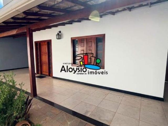 Casa à venda, 4 quartos, 2 suítes, 2 vagas, Morro do Claro Sete Lagoas/MG