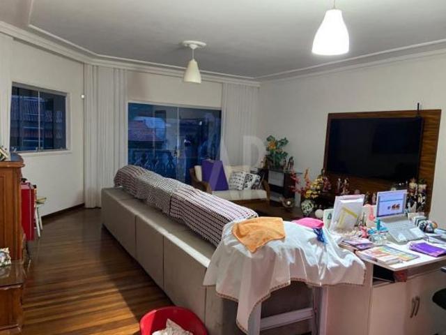 Casa à venda, 4 quartos, 2 suítes, 2 vagas, Santa Amélia Belo Horizonte/MG